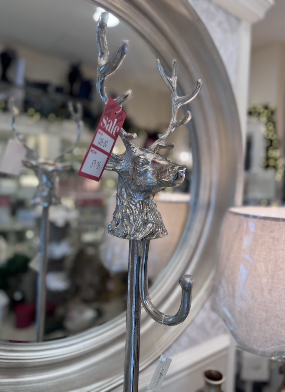 Elegant Nickel Stand 90cm Wreath Holder - Allure Online Shop