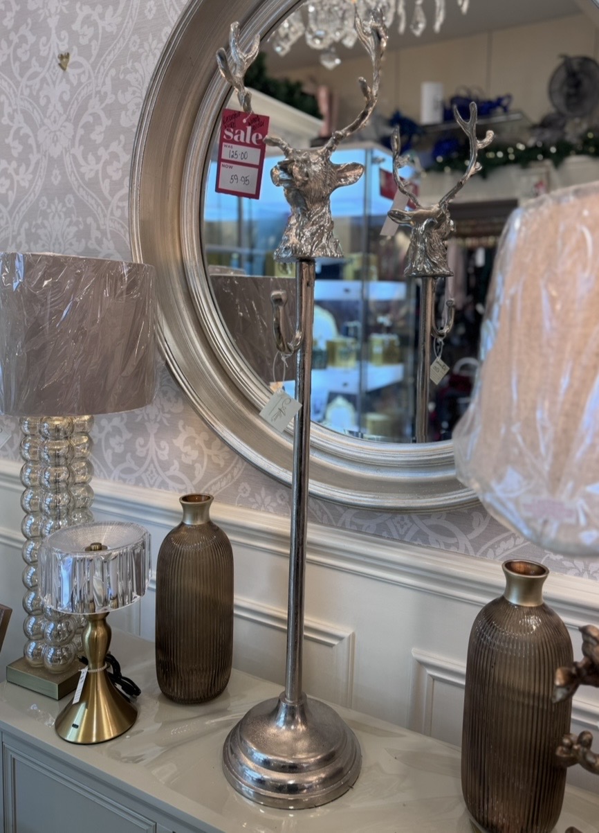 Elegant Nickel Stand 90cm Wreath Holder - Allure Online Shop