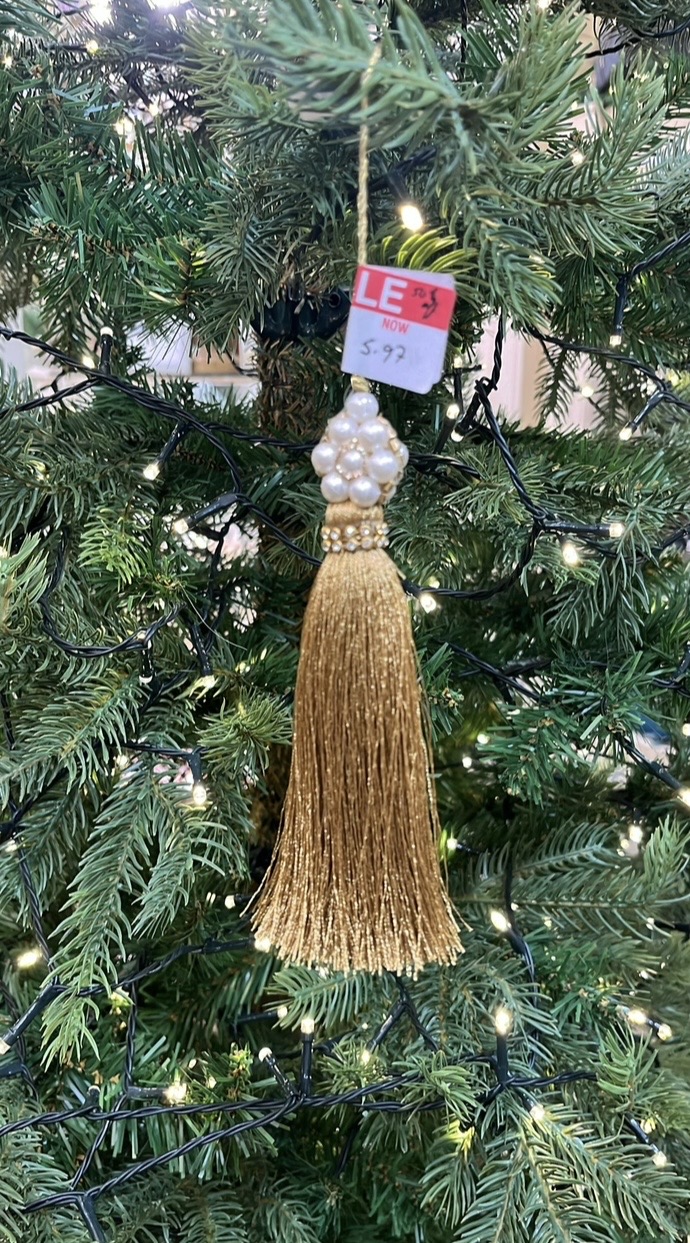 Pearl Detailed Top Tassel 16cm Gold - Allure Online Shop