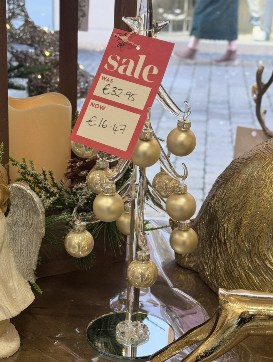 Pearl & Glass Christmas Tree - Allure Online Shop